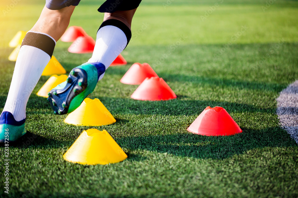 Solo Soccer Drills to Try at Home - Revolution Soccer Camps